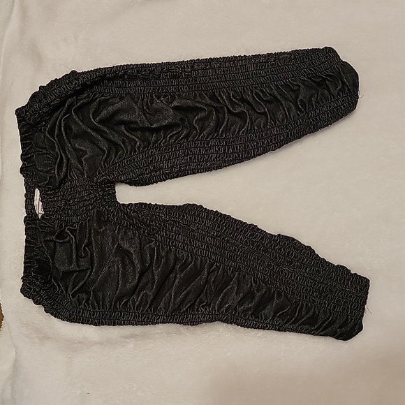 Top Secret | Pants & Jumpsuits | Capri Scrunch Leggings | Poshmark
